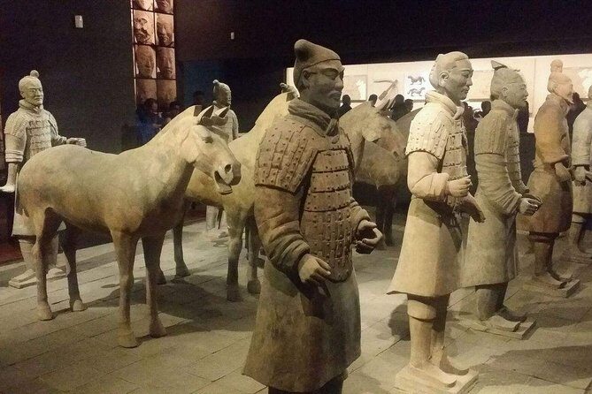 Private Xi'an Terracotta Warriors Day Tour From Beijing Including Flight Charge - A Short Visit to Muslim Quarter
