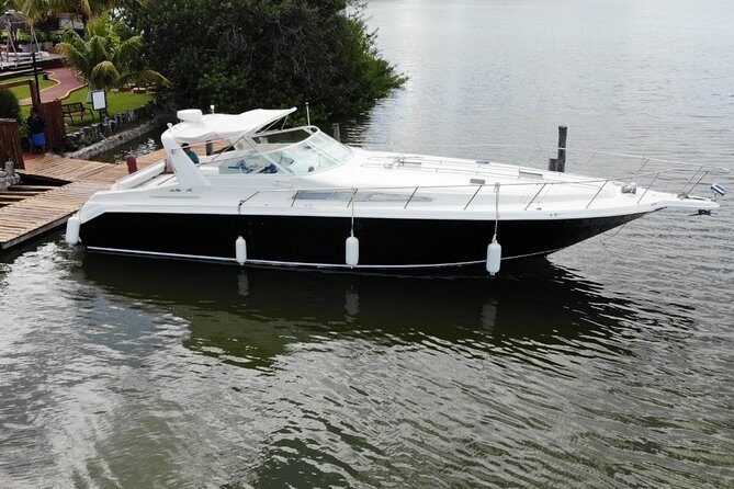 Private Yacht 46ft Sea Ray Snorkel up to 15 pax 23P2 - An In-Depth Look at the Yacht Experience