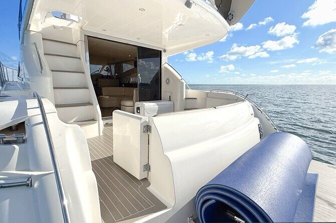 Private Yacht 60' +2 Jet Ski | + 1 Free Hour | Miami Yacht Rental - What the Reviews Say