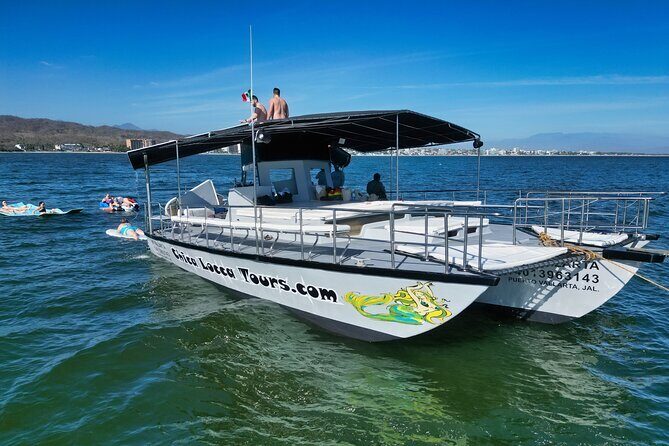 Private Yacht Charter ChicaFUN 4 All Inclusive - Customizable Stops and Activities