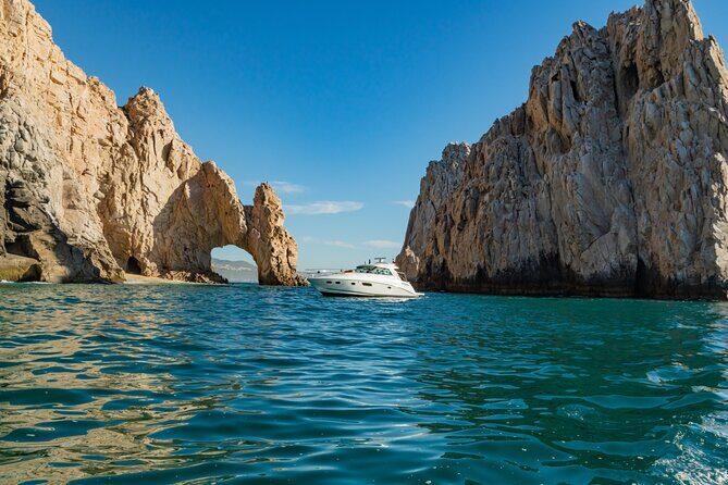 Private Yacht Charter in Cabo San Lucas - An In-Depth Look at the Cabo San Lucas Private Yacht Tour