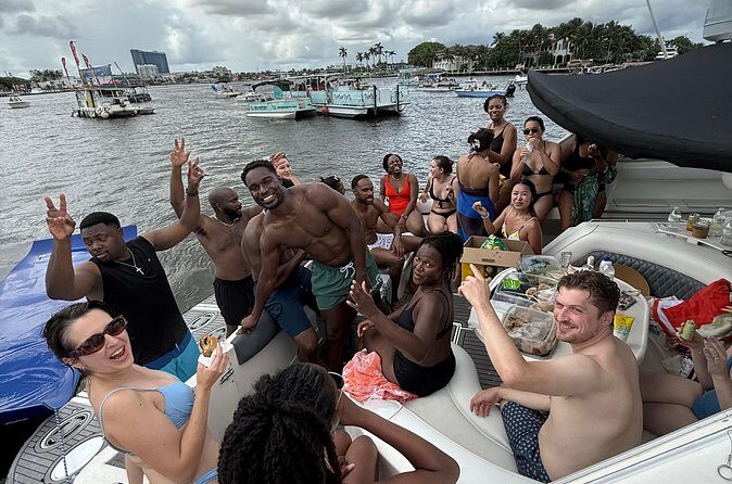 Private Yacht Charter in Miami Sea Ray 500 Sundancer - The Sum Up