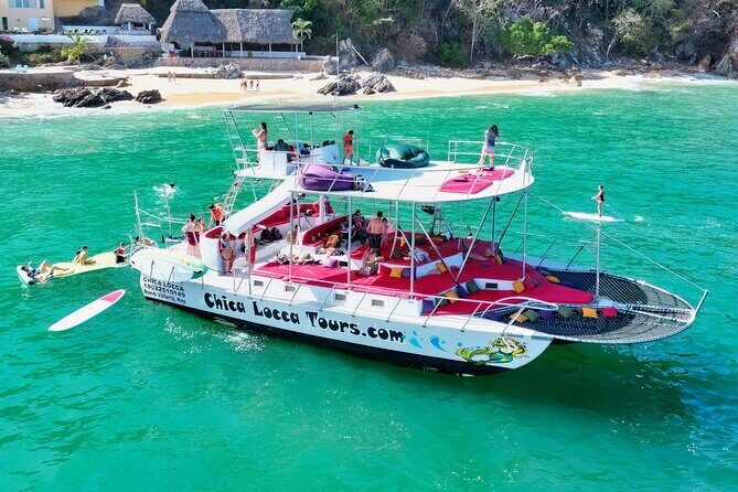 Private Yacht Charter on ChicaFun 1 Waterslides all inclusive - The Itinerary and What to Expect
