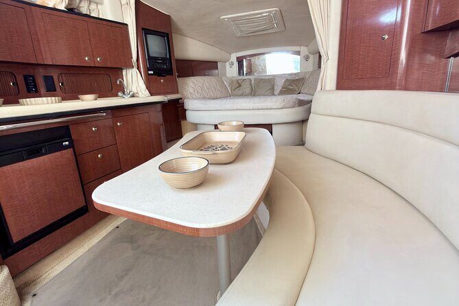 Private Yacht Rental 35ft in Miami - The Sum Up: Is It Worth It?