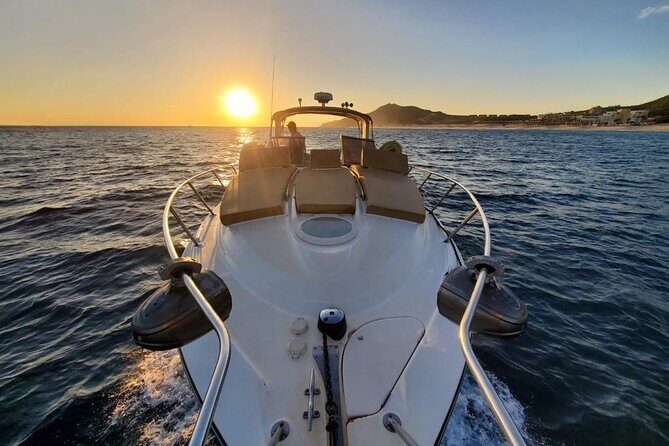 Private yacht rental for 2 hours - Key Points