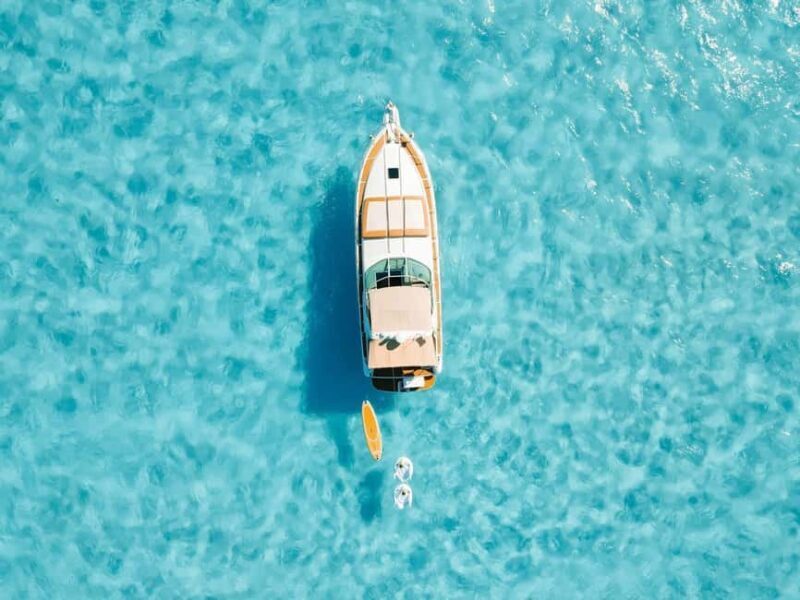 Private yacht ride in Cancun - First Impressions: What This Yacht Experience Offers