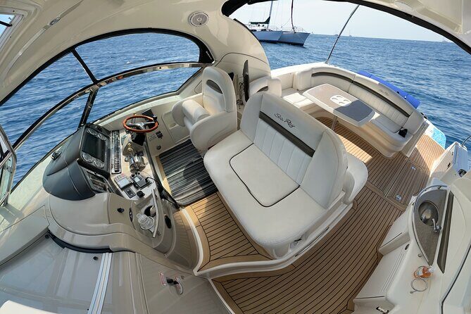 Private Yacht Sea Ray all-inclusive charter in Cabo - The Practicalities