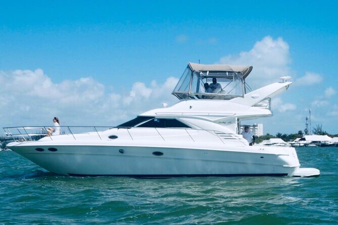 Private Yacht SeaRay 46ft Cancun 25P17 - What the Reviews Say