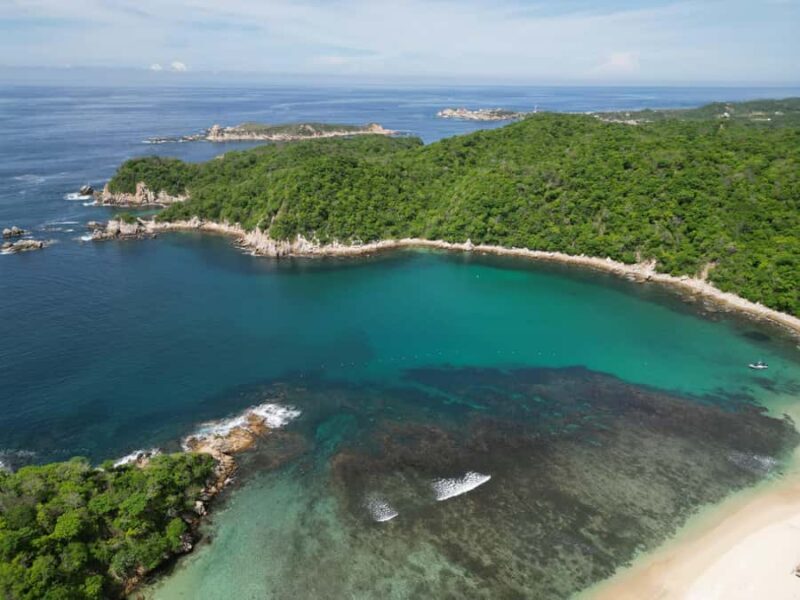 Private yacht tour of the Huatulco Bays - Who Should Consider This Tour?
