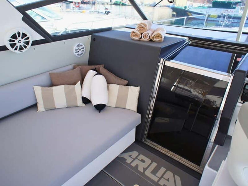 Private Yacht Tour with Gourmet Barbecue and Sunset at Papagayo Beaches - Who Should Consider This Tour?