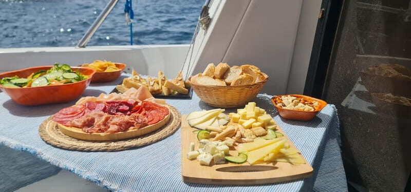 Private Yatch Amalfi Cinco - Key Points