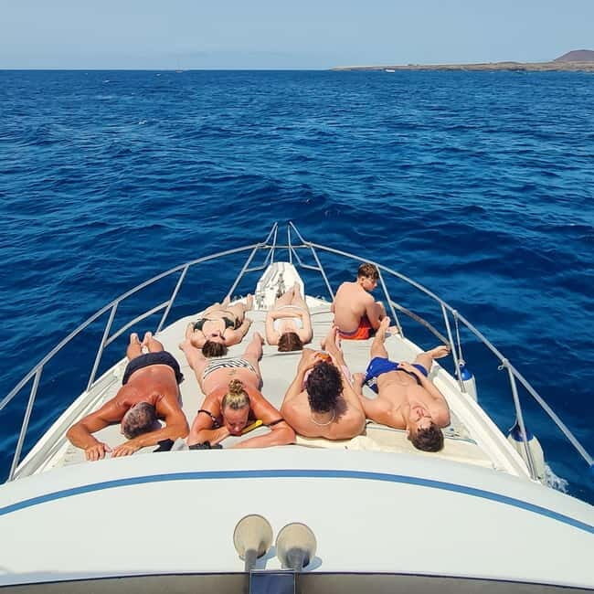Private Yatch Amalfi Cinco - Navigating Tenerife’s Waters with Amalfi Cinco
