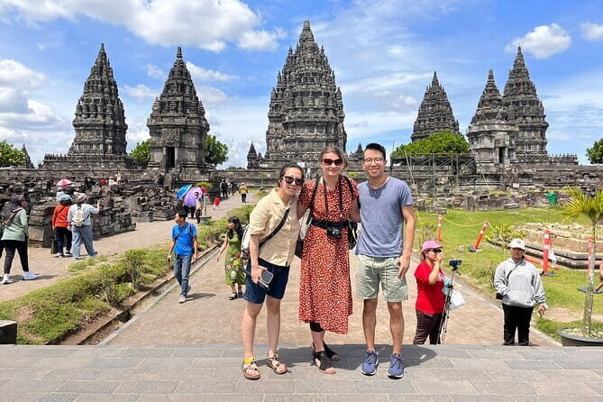Private Yogyakarta 4 Temple Tour with English/Italia/French Guide - Who Should Take This Tour?