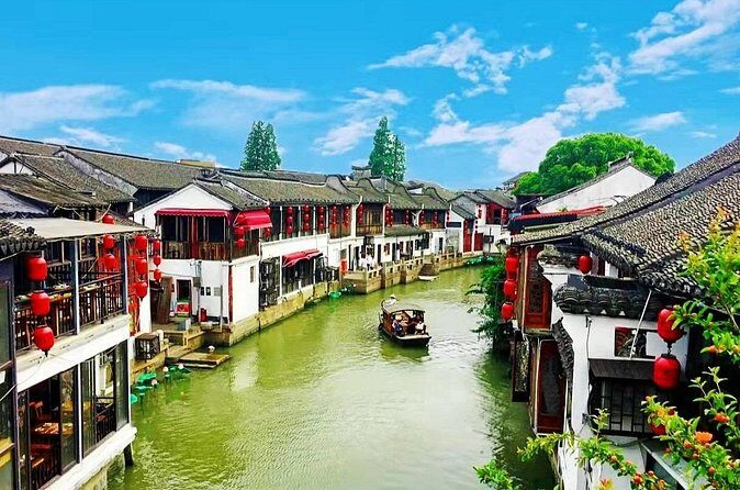 Private Zhujiajiao Water Town Tour with Tea Tasting fromShanghai - Who Should Consider This Tour