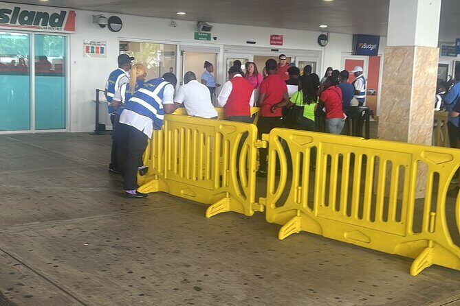 PrivateTransfer-Riu Hotels MontegoBay(Reggae, Montego Bay,Palace) - Analyzing the Cost and Value