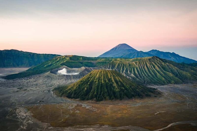 Probolinggo: Bromo Volcano Sunrise Tour with Jeep Ride - The Experience: What Travelers Say