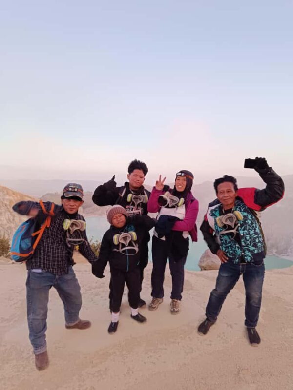 Probolinggo: Ijen Crater Blue Fire Tour with Transfer - Key Points