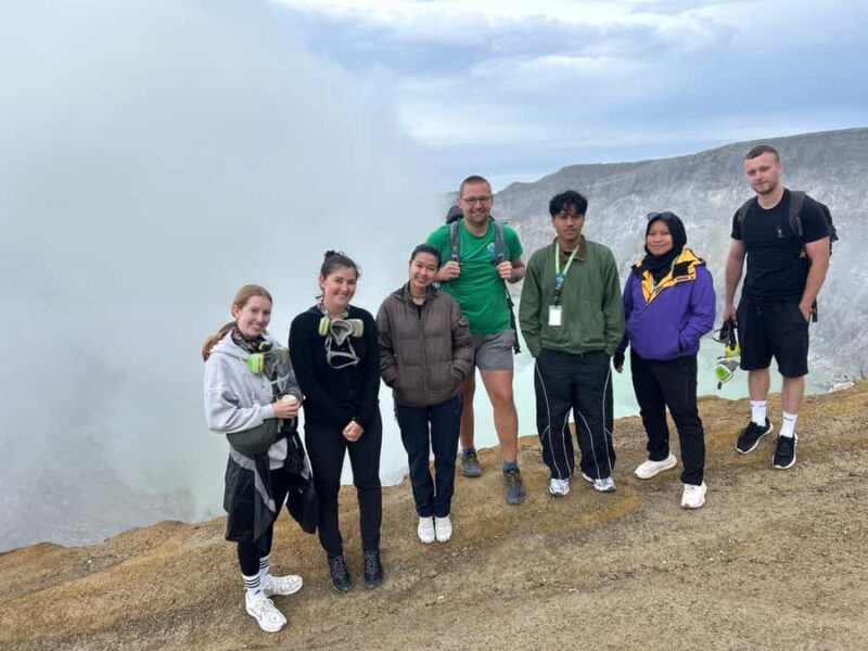 Probolinggo: Ijen Crater Blue Fire Tour with Transfer - Analyzing the Experience: What You Can Expect