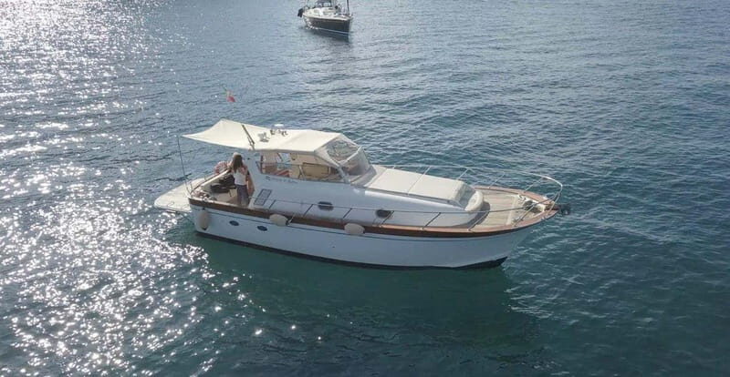 Procida: Day trip by boat with lunch on board - Why this tour works for travelers