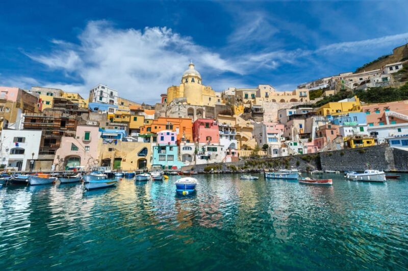 Procida free hydrofoil tour + transfer + typical dessert and coffee - Key Points