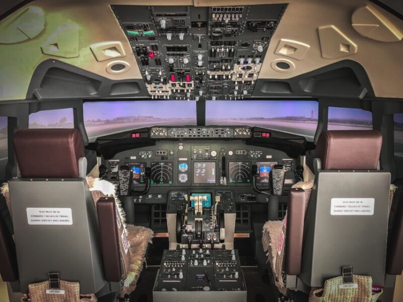 Professional Boeing 737-800 simulator - 100 minutes - Discover the Boeing 737-800 Simulator Experience in Milan