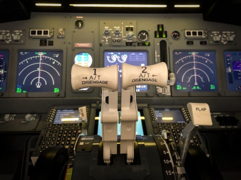 Professional Boeing 737-800 simulator - 100 minutes - Why This Simulator Experience Offers Real Value