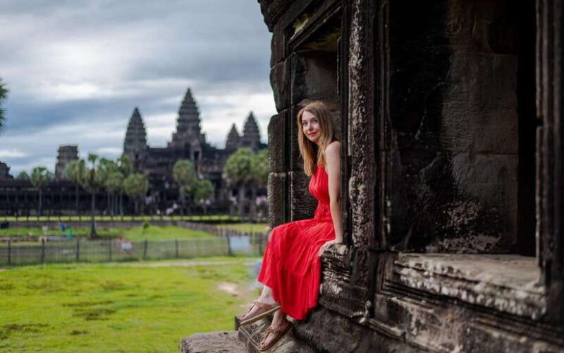 Professional Photoshoot in Angkor Archaeological Park - Key Points