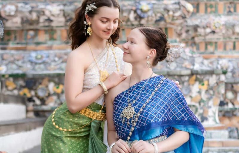 Professional Thai Costume Photography at Wat Arun, Bangkok - Key Points