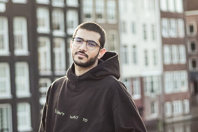 Professional Tinder Photo Session in Amsterdam - Practical Details and Tips