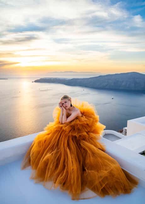 Proffessional Flying Dress Photoshoot with 50 edited photos - Key Points