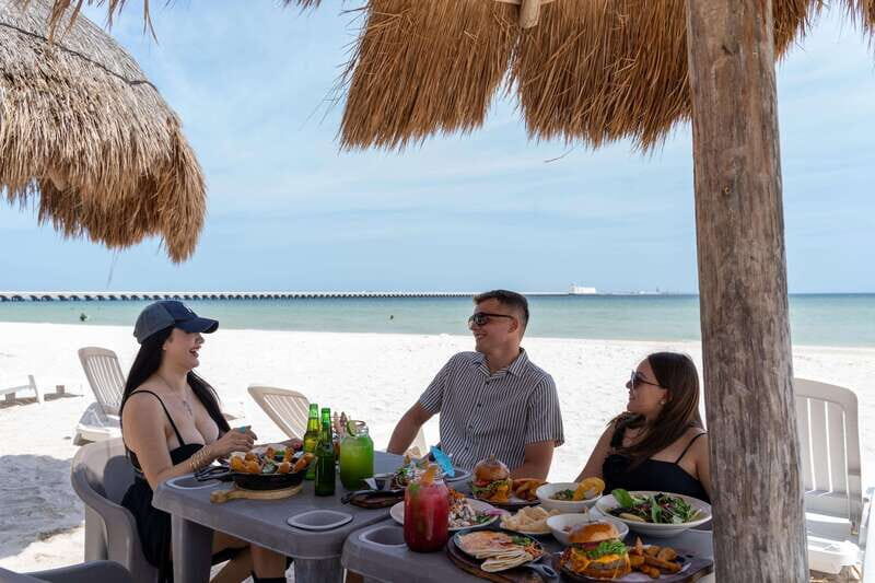 Progreso: Chichi´s beach club - The Tour Options: All-Inclusive vs Facilities Only