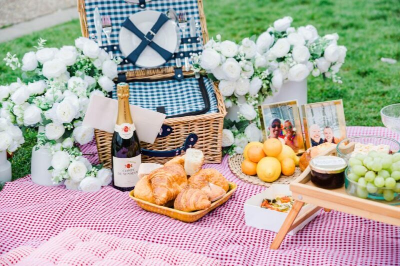 Proposal Picnic Paris / lgbtqia+ / Paris Proposal Planner - The Whole Experience: A Detailed Breakdown
