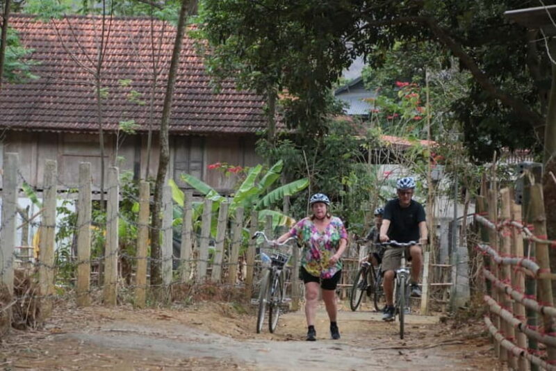 Pu Luong: Off-Road Trekking and Waterfall Tour with Lunch - Exploring Pu Luong: An Off-Road Trekking Adventure