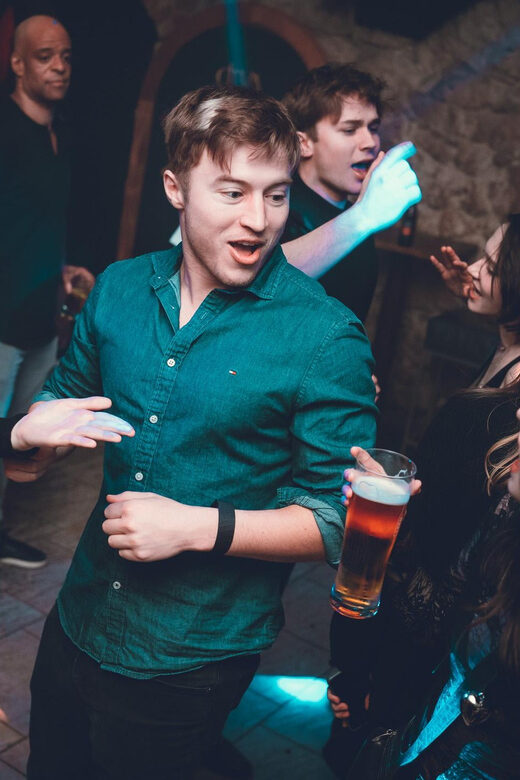 Pub Crawl - 1-hour Open Bar then Vip to 5 Clubs - Krakow - FAQ