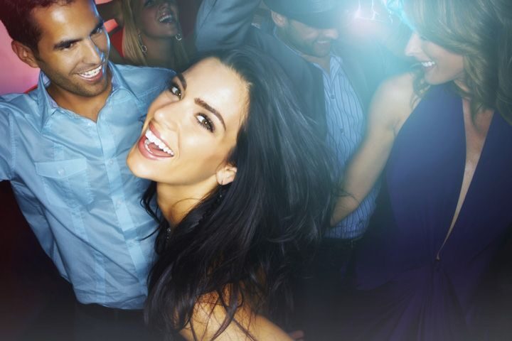 Pub Crawl Cologne Including Admission Fee for Bars and Shots - Key Points