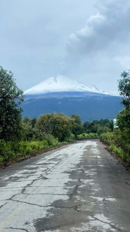 Puebla: Hike the impressive Izta-Popo volcanoes, with transportation and lunch. - Authentic Experience and Value for Money