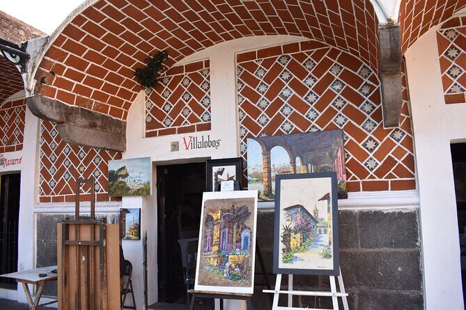 Puebla + Secret Tunnels of Xanenetla (private tour) - Starting Point: The Biblioteca Palafoxiana