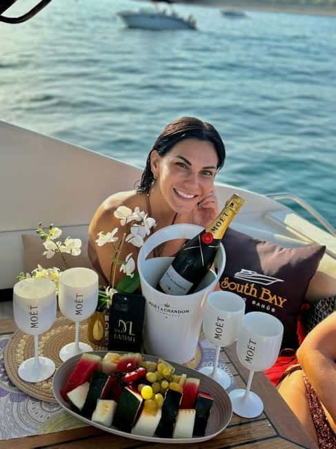 Puerto Banús: Bachelorette party on a yacht - Who Will Love This Tour?