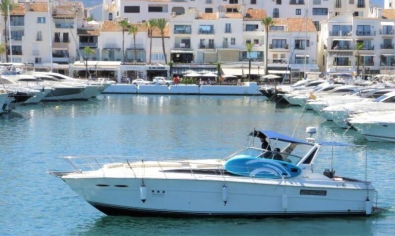 PUERTO BANUS: YACHT RENTAL FOR GROUP 2H - Key Points