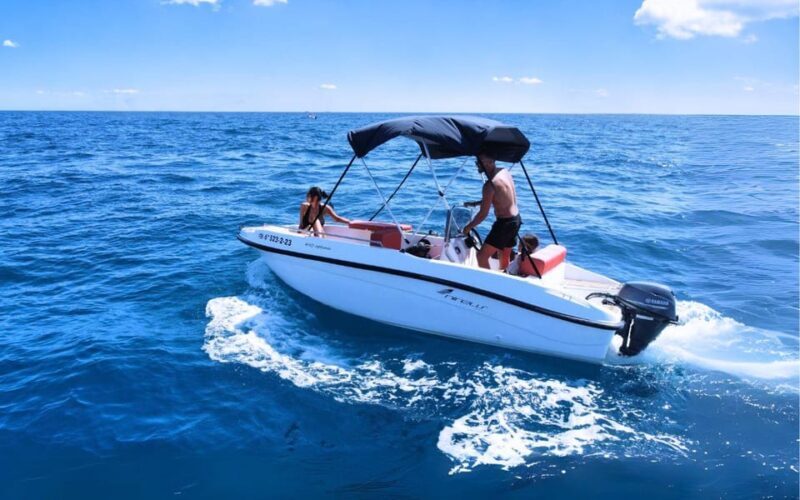 Puerto Colon: La Nina Boat self drive, No licence Tenerife - Key Points