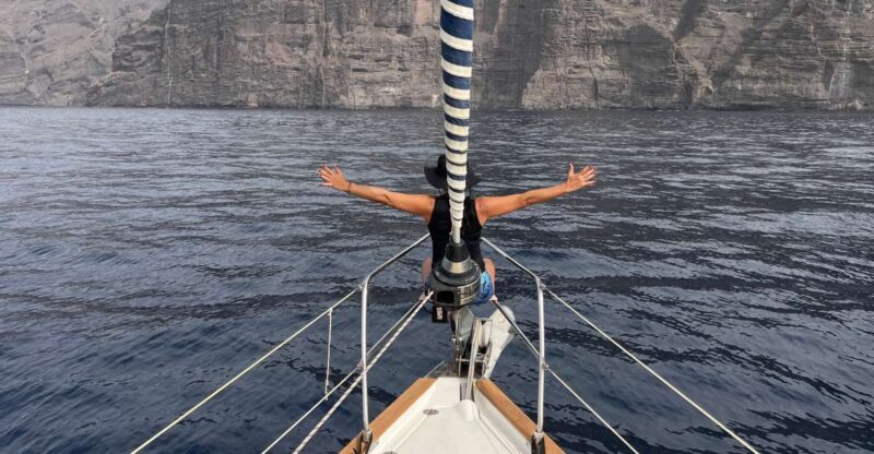 Puerto Colon : Whale & Dolphins Sailing Excursion - Who Should Consider This Tour?