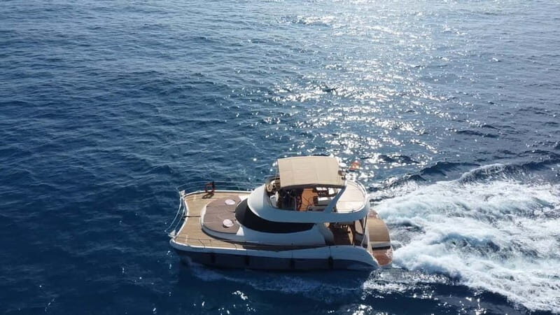 Puerto del Carmen: 2h Private Sunset Catamaran Tour w/Drinks - Frequently Asked Questions
