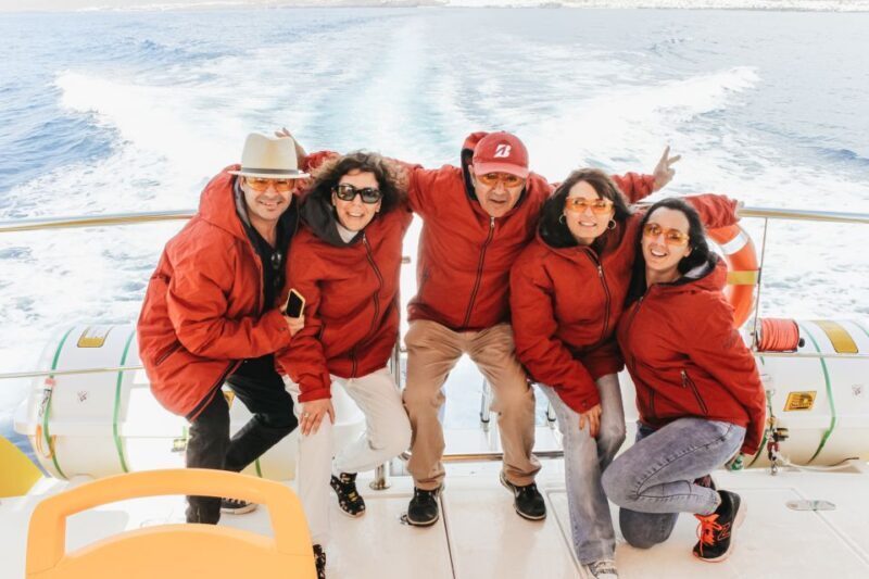 Puerto del Carmen: Dolphin-Watching Speedboat Tour with Swim - Who Should Consider This Tour?
