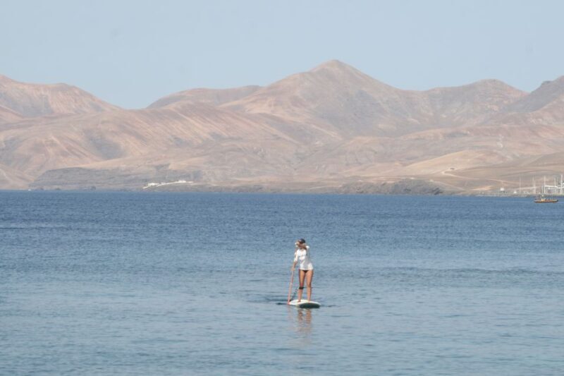 Puerto del Carmen: Stand Up Paddleboarding Class - Introduction