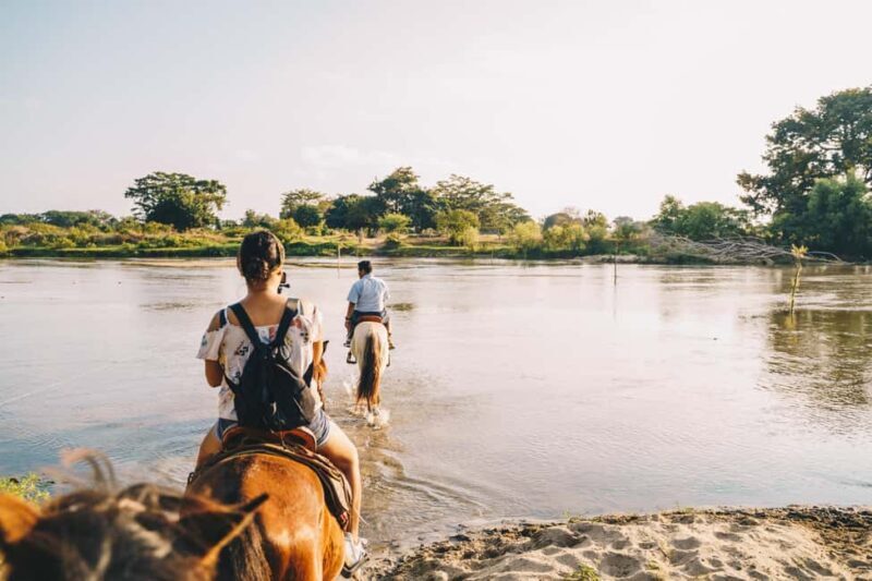Puerto Escondido: Horseback riding to the Atotonilco hot springs. - The Sum Up