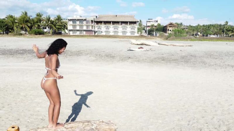 Puerto Escondido: Market Tour, Beach, and Drone Video - Key Points