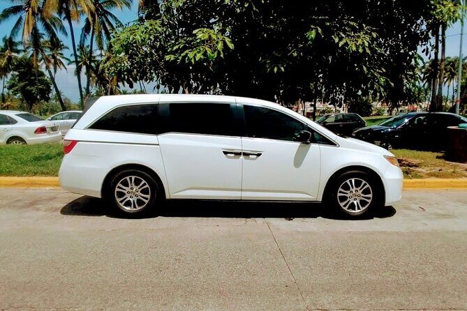 Puerto Plata to Santo Domingo Airport (SDQ) - Private Transfer - Meeting Point & Pickup Process