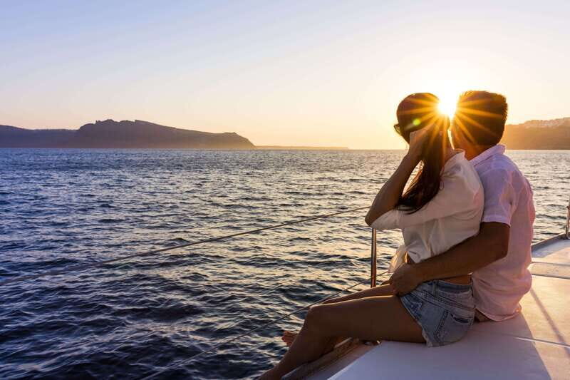 Puerto Vallarta: Bay of Banderas Luxury Sunset Sailing Tour - Authenticity and Unique Experiences