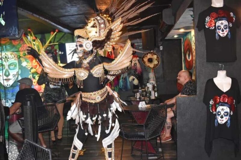 Puerto Vallarta: Cabaret Show with Cocktails & Costumes - Practical Details
