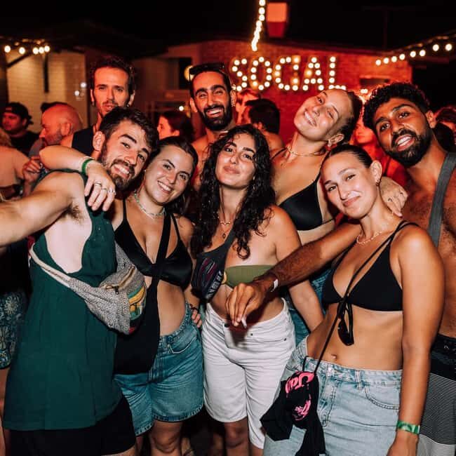 Puerto Vallarta: Guided Pub Crawl With Welcome Drinks - An In-Depth Look at the Pub Crawl Experience
